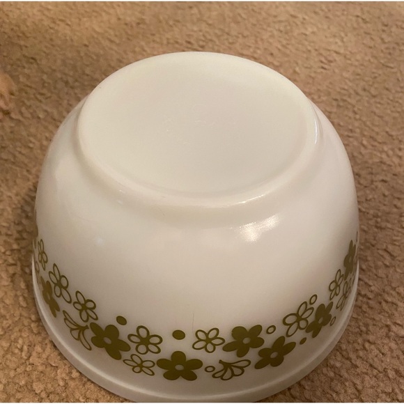 Pyrex | Kitchen | Pyrex Spring Blossoms Vintage Bowl | Poshmark
